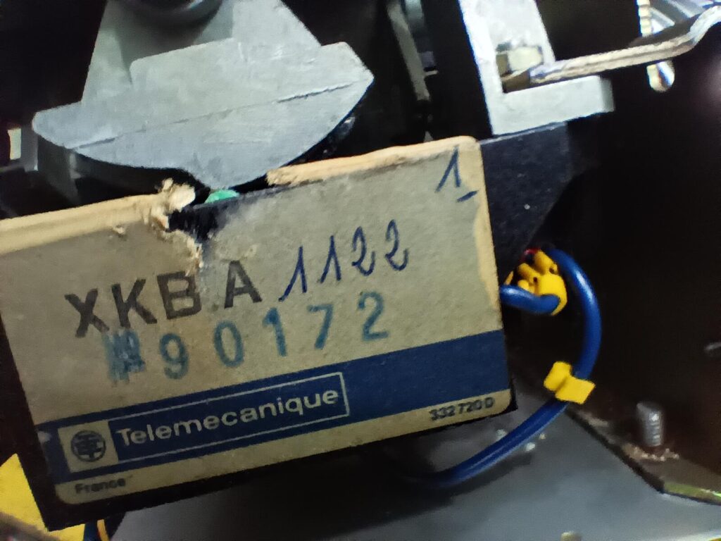 Telemecanique XKB.A1122 Joystick Controller Box